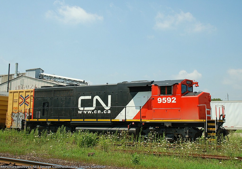 CN 9592